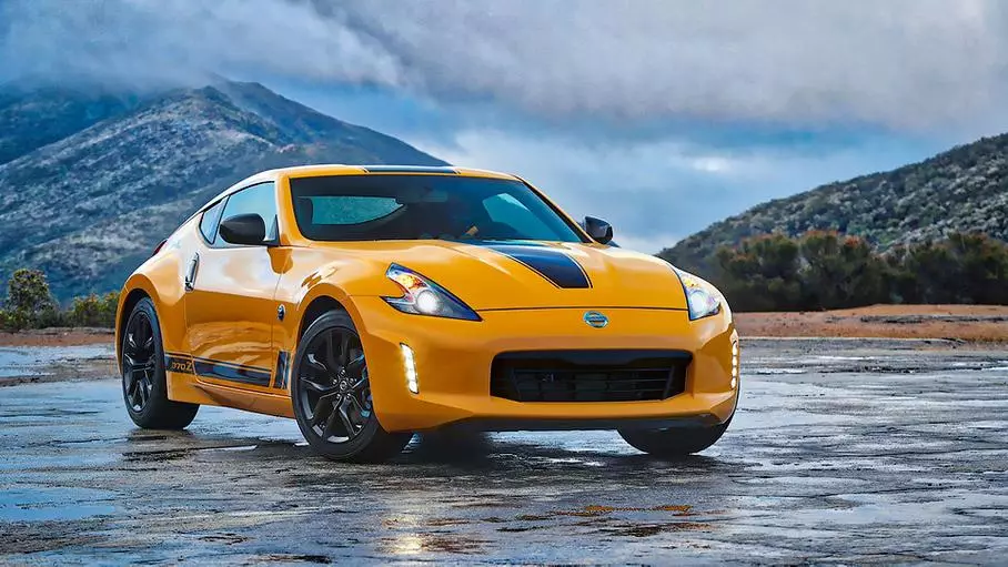 Nissan recordó el 50 aniversario del auto deportivo de Z Coupé especial 7866_1