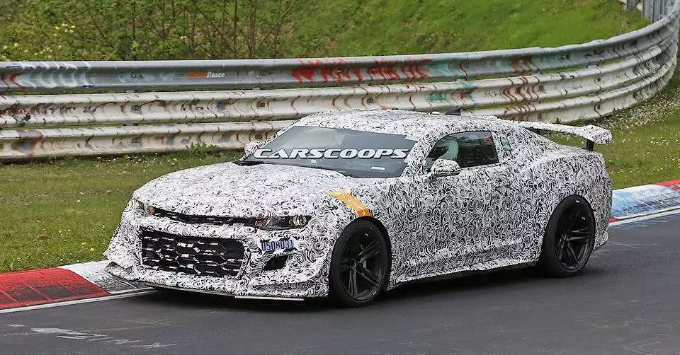 Thosaigh an Chevrolet Extreme Camaro ar Nürburgring