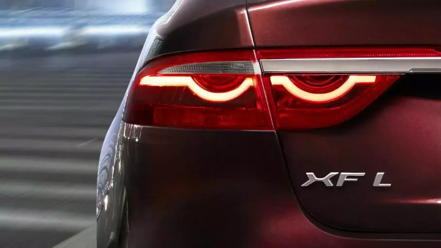 Jaguar wera teaser tawwali sedan xf 79792_1