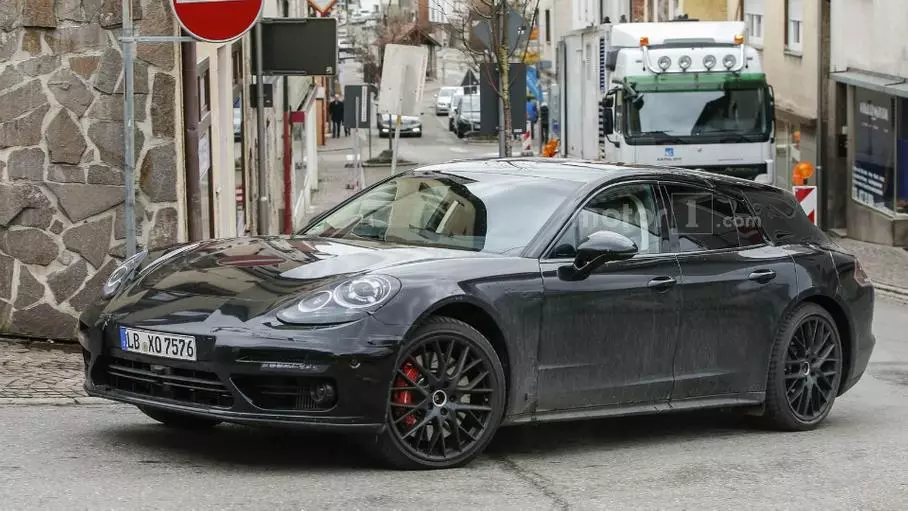 Spies fotografió la estación Wagon Porsche Panamera 80045_1