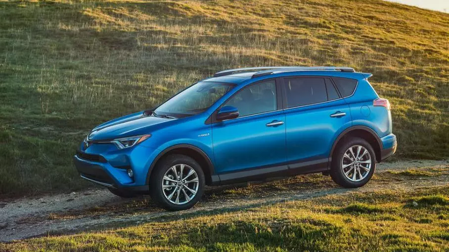 TOYOTA RAV4 Crossover se convirtió en un híbrido 80655_2