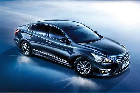 Nissan Teana mới sẽ bắt đầu thu thập vào tháng 1 vào tháng 1 8104_2