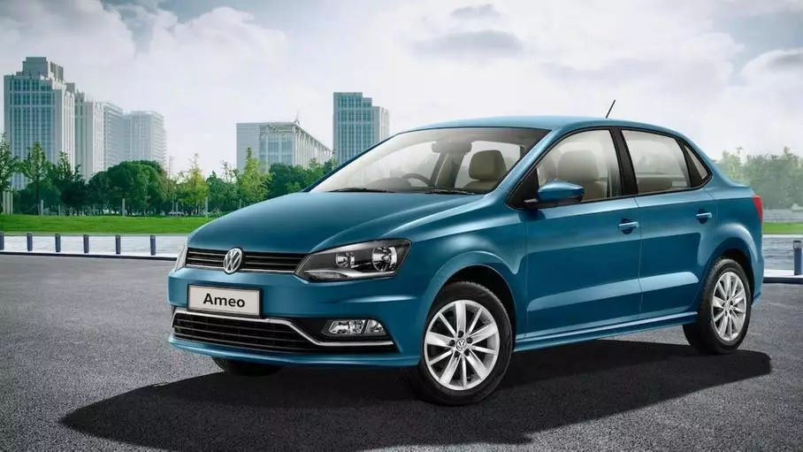 Volkswagen kısa süreli polo sedan çıktı 81428_1