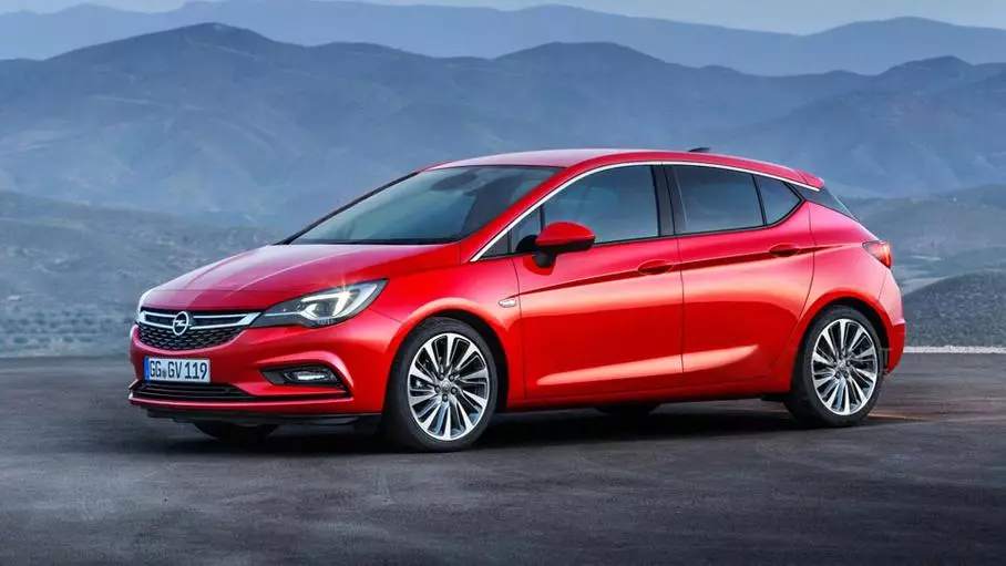 Opel Astra din noua generație declarată premiera 8225_1