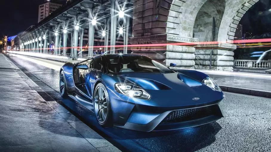 I-Ford GT Supercar izoba ngumshini wokuqala ngengilazi kusuka kuma-Smartphones 82440_1