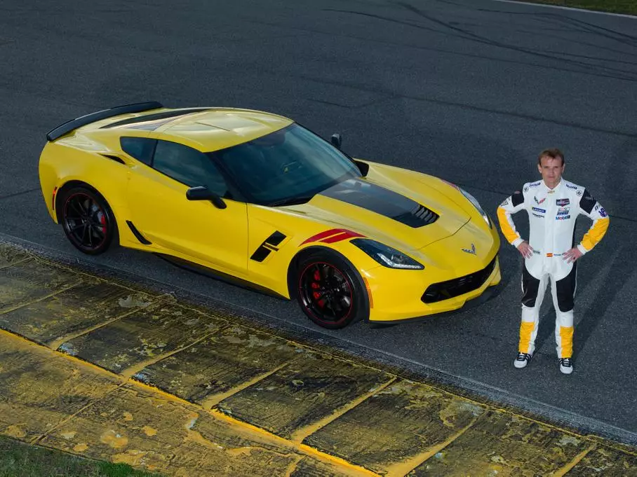 Chevrolet vyrobil Corvette speciální rozhovor pro závodní fanoušky 83072_5