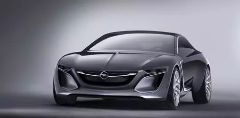 O concepto de Opel Monza resultou ser un hatchback con portas 