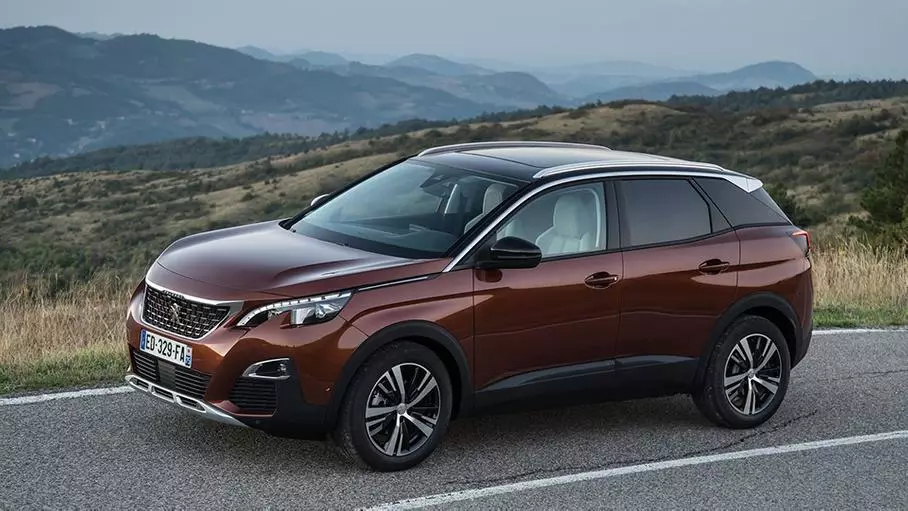 Mitengo ya Ruble ya Peugeot 3008 Adalengezedwa 8360_1