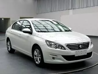 The network appeared snapshots of the new PEUGEOT 408 8401_1