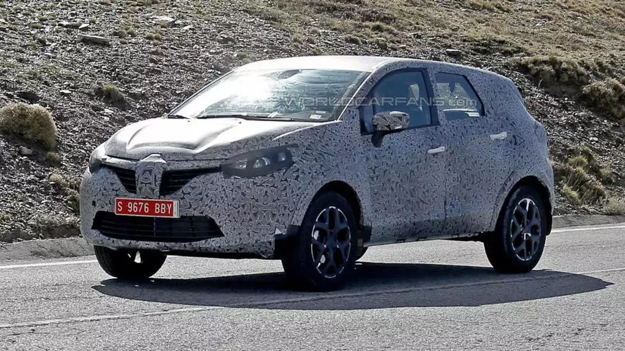 Renault ha traído a prueba Big Captur 8689_1