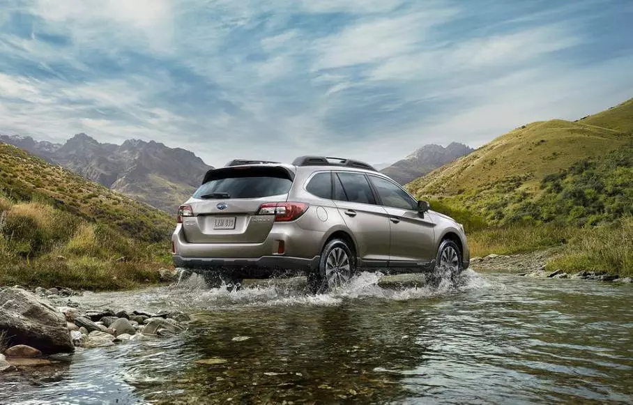 In Subaru, they talked about the new Outback Universal for Russia 87731_2