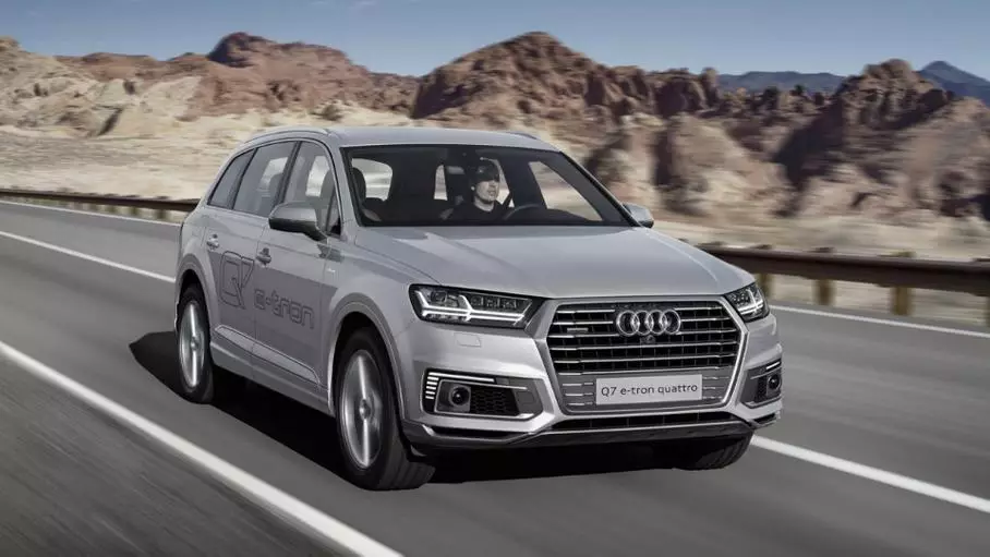 Audi inventis novan hibridan elektrocentralon por Q7 87781_1