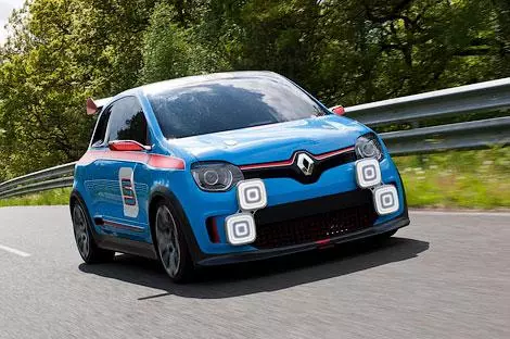 Renault postavil průměrný motorový hatchback s pohonem zadního kola 8851_4