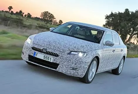 Skoda told the details about the new Superb 88755_2