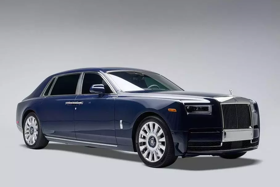 Rolls-Royce Okrašeni Phantom z edinstvenim drevesom: moral je čakati na tri leta 8938_1