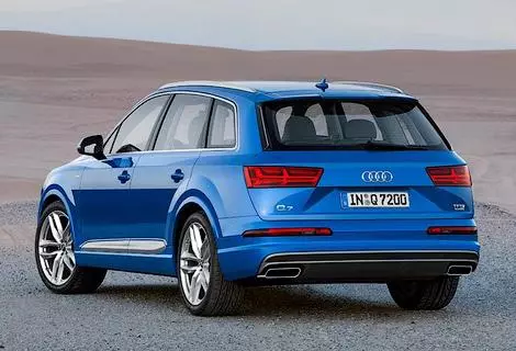 The first photos of the new Audi Q7 appeared 89799_2