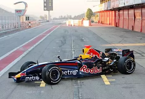 The RED Bull car from the private collection was put up for sale 90315_2