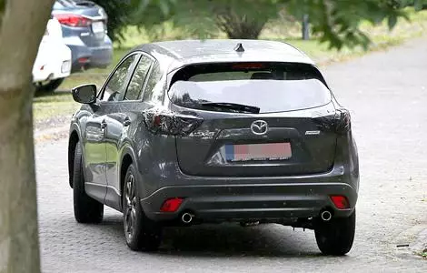 Mazda will adjust the appearance of the CX-5 crossover 91472_3