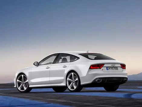 Audi RS7 found himself in Russia one and a half times cheaper than BMW M6 92752_2