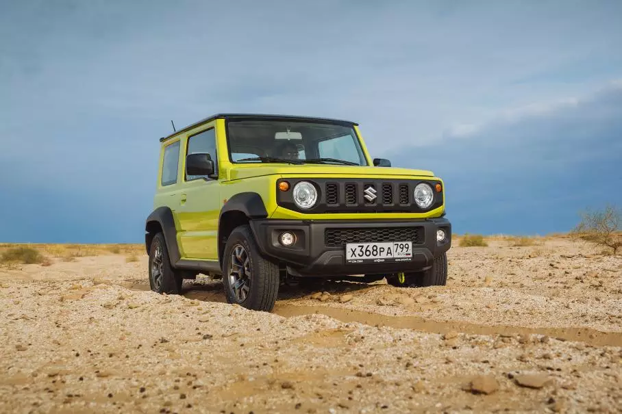 Suzuki Jimny. 9665_2