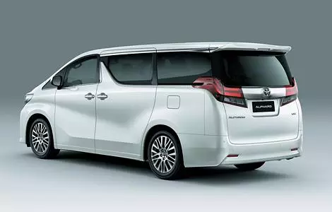 Minivan Toyota Alphard ass a Russland no der Restyling eropgaang 9794_2