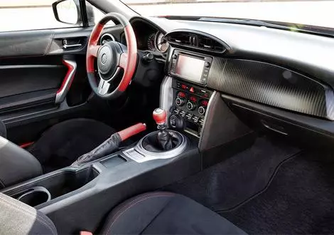 Çmimet ruse të çelikut për Toyota GT 86 9930_3